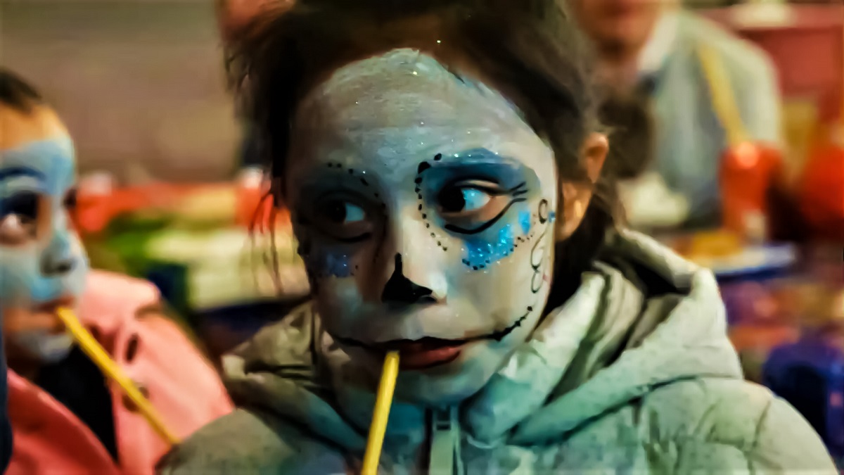 IZZY – The Magazine | IZZY — Stream Israel